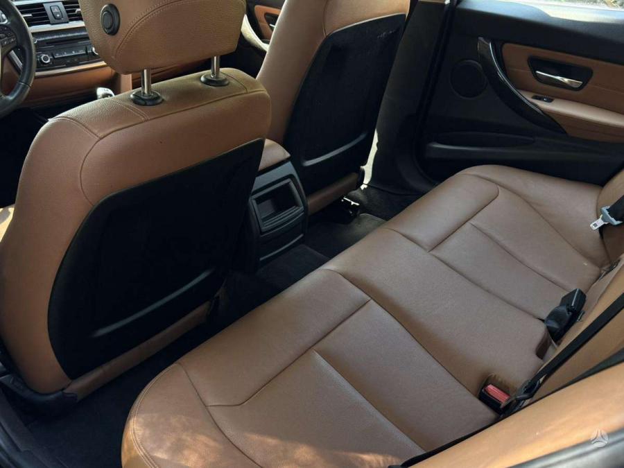 Melns BMW 320 2013 Marijampole, ar dzinēja tilpumu 2.00 L un nobraukumu 338 tūkst. km par 7200 €, foto 11 vietnē AUTOMOTO.COM.LV