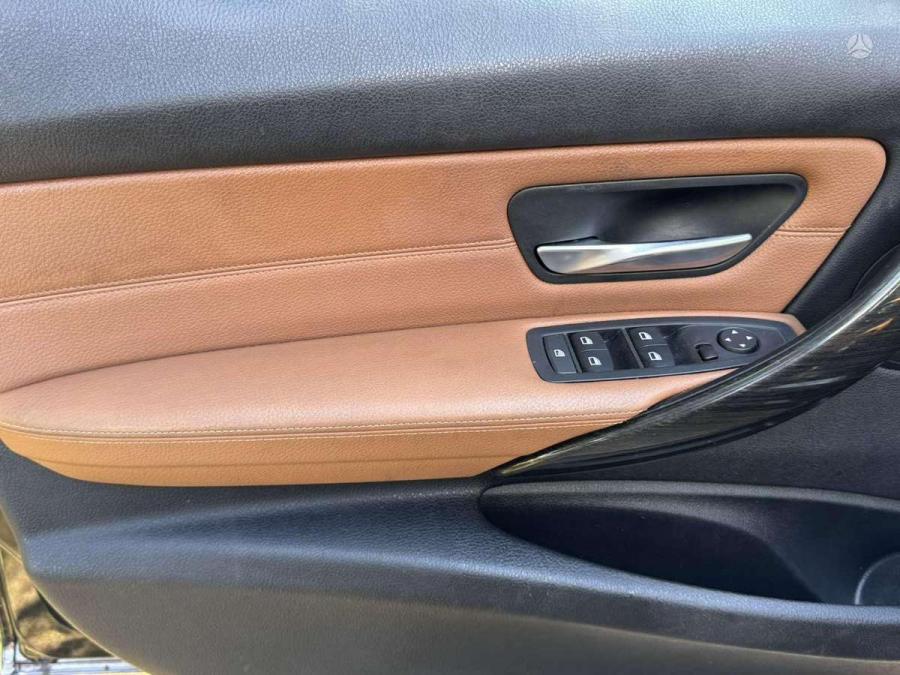 Melns BMW 320 2013 Marijampole, ar dzinēja tilpumu 2.00 L un nobraukumu 338 tūkst. km par 7200 €, foto 13 vietnē AUTOMOTO.COM.LV