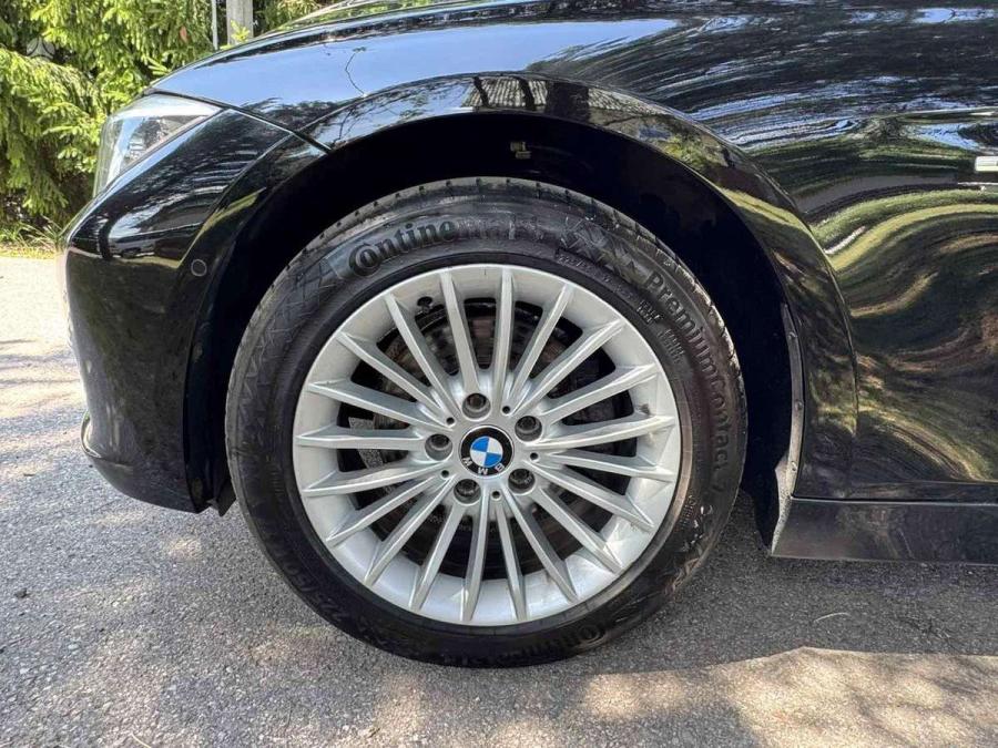 Melns BMW 320 2013 Marijampole, ar dzinēja tilpumu 2.00 L un nobraukumu 338 tūkst. km par 7200 €, foto 16 vietnē AUTOMOTO.COM.LV