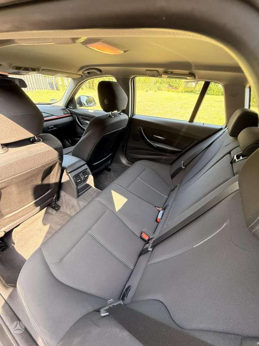 Black BMW 320 2013 in Utena, with an engine capacity of 2.00 L and mileage of 330 thousand km for 6400 €, photo 21 on AUTOMOTO.COM.LV