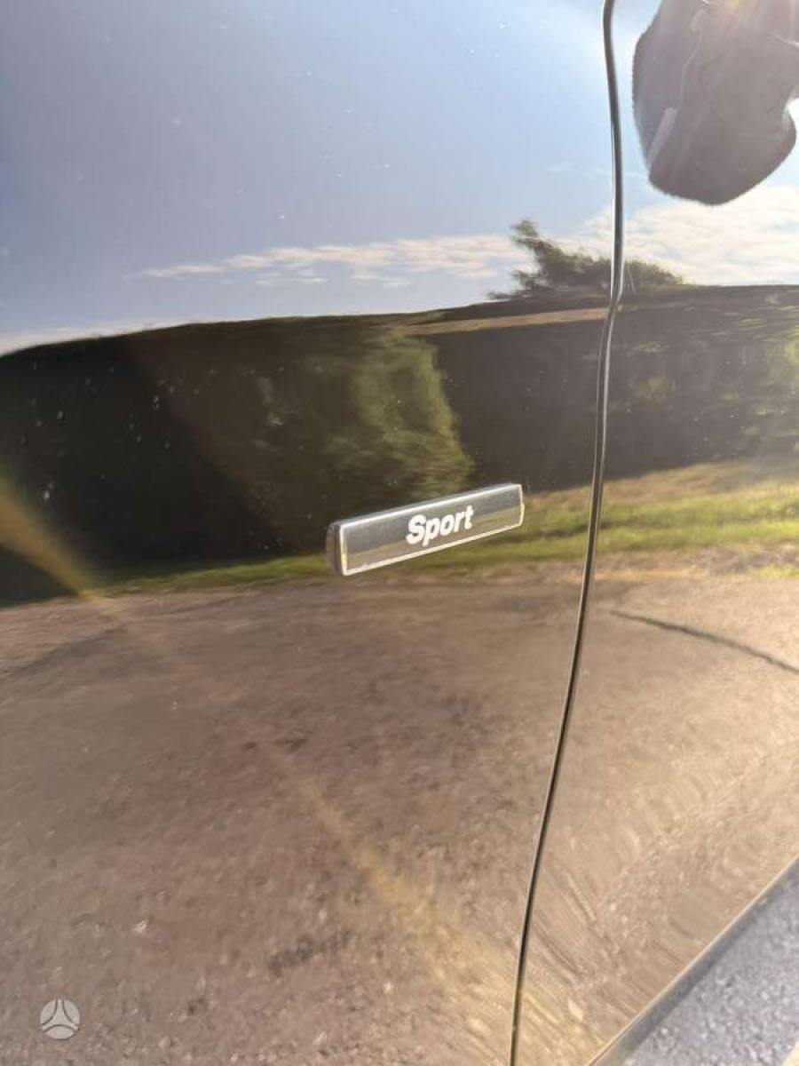 Black BMW 320 2013 in Utena, with an engine capacity of 2.00 L and mileage of 330 thousand km for 6400 €, photo 33 on AUTOMOTO.COM.LV