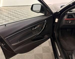 Black BMW 320 2013 in Marijampole, with an engine capacity of 2.00 L and mileage of 284 thousand km for 8450 €, photo 21 on AUTOMOTO.COM.LV