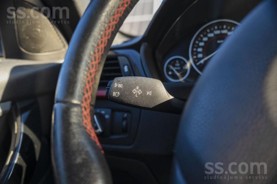 Melns BMW 320 2013 Rīga, ar dzinēja tilpumu 2.00 L un nobraukumu 406 tūkst. km par 9900 €, foto 15 vietnē AUTOMOTO.COM.LV