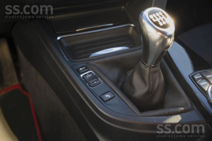Melns BMW 320 2013 Rīga, ar dzinēja tilpumu 2.00 L un nobraukumu 406 tūkst. km par 9900 €, foto 25 vietnē AUTOMOTO.COM.LV