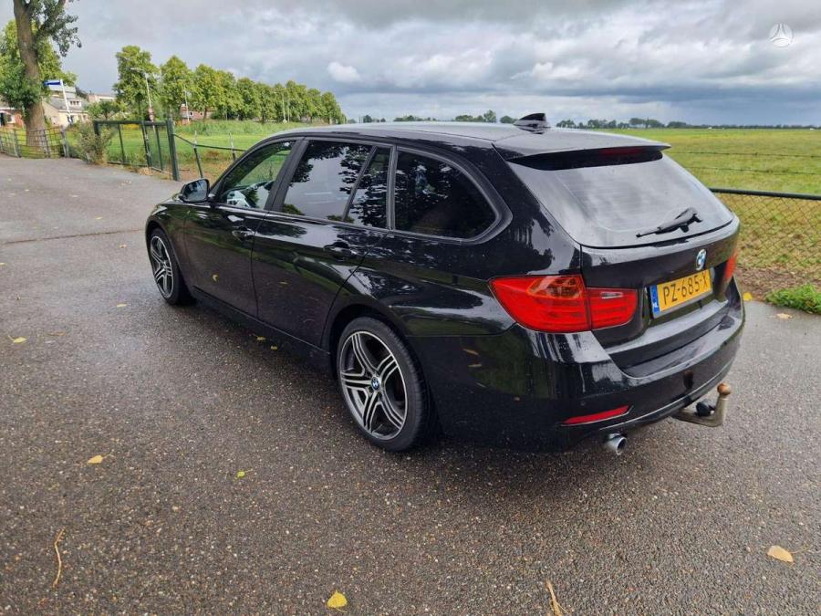 Black BMW 320 2013 in Kaunas, with an engine capacity of 2.00 L and mileage of 285 thousand km for 5000 €, photo 6 on AUTOMOTO.COM.LV