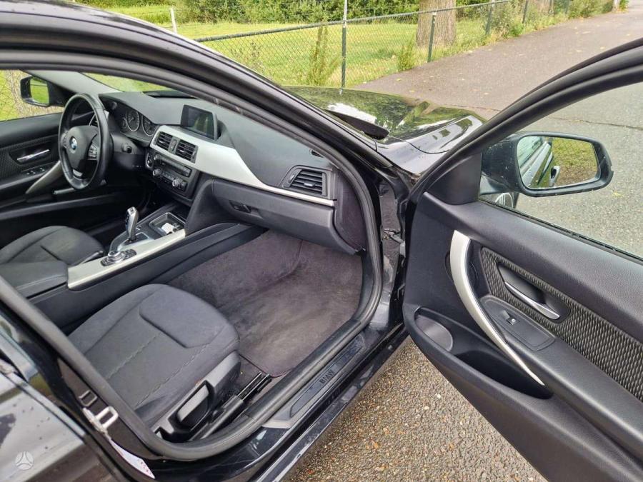Black BMW 320 2013 in Kaunas, with an engine capacity of 2.00 L and mileage of 285 thousand km for 5000 €, photo 11 on AUTOMOTO.COM.LV