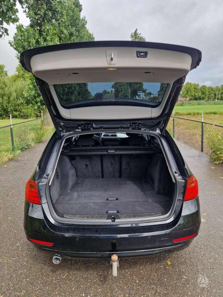 Black BMW 320 2013 in Kaunas, with an engine capacity of 2.00 L and mileage of 285 thousand km for 5000 €, photo 13 on AUTOMOTO.COM.LV