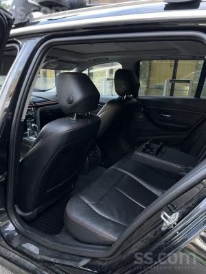 Black BMW 320 2013 in Riga, with an engine capacity of 2.00 L and mileage of 351 thousand km for 9500 €, photo 7 on AUTOMOTO.COM.LV