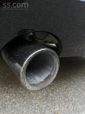 Black BMW 320 2013 in Riga, with an engine capacity of 2.00 L and mileage of 351 thousand km for 9500 €, photo 9 on AUTOMOTO.COM.LV