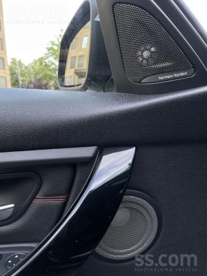 Black BMW 320 2013 in Riga, with an engine capacity of 2.00 L and mileage of 351 thousand km for 9500 €, photo 11 on AUTOMOTO.COM.LV