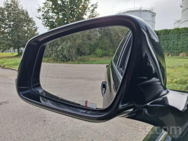 Black BMW 320 2013 in Riga, with an engine capacity of 2.00 L and mileage of 340 thousand km for 9500 €, photo 6 on AUTOMOTO.COM.LV