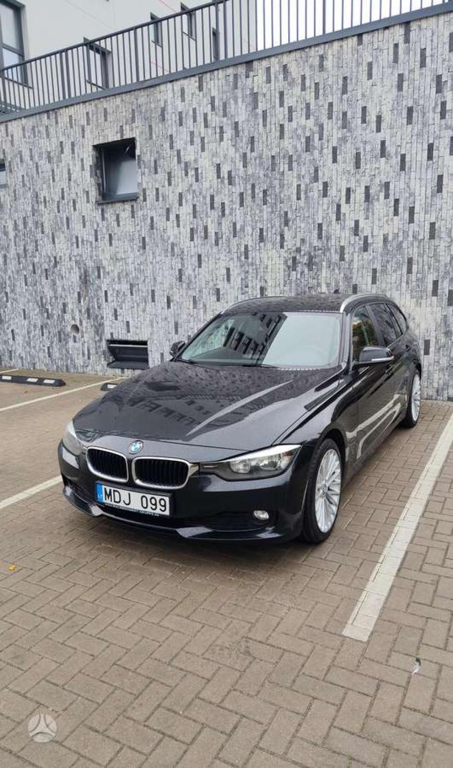 Melns BMW 320 2013 Kauņa, ar dzinēja tilpumu 2.00 L un nobraukumu 282 tūkst. km par 5900 €, foto 1 vietnē AUTOMOTO.COM.LV