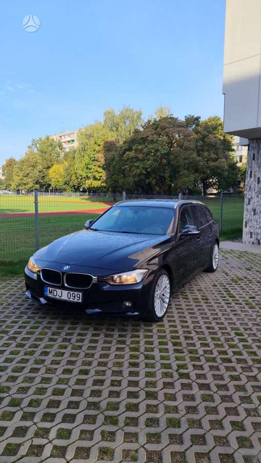 Melns BMW 320 2013 Kauņa, ar dzinēja tilpumu 2.00 L un nobraukumu 282 tūkst. km par 5900 €, foto 4 vietnē AUTOMOTO.COM.LV