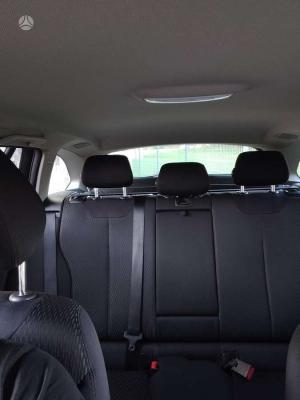 Melns BMW 320 2013 Kauņa, ar dzinēja tilpumu 2.00 L un nobraukumu 282 tūkst. km par 5900 €, foto 10 vietnē AUTOMOTO.COM.LV