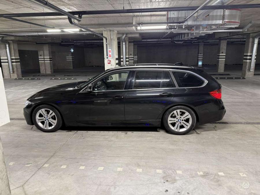 Black BMW 320 2014 in Panevezys, with an engine capacity of 2.00 L and mileage of 299 thousand km for 9000 €, photo 4 on AUTOMOTO.COM.LV