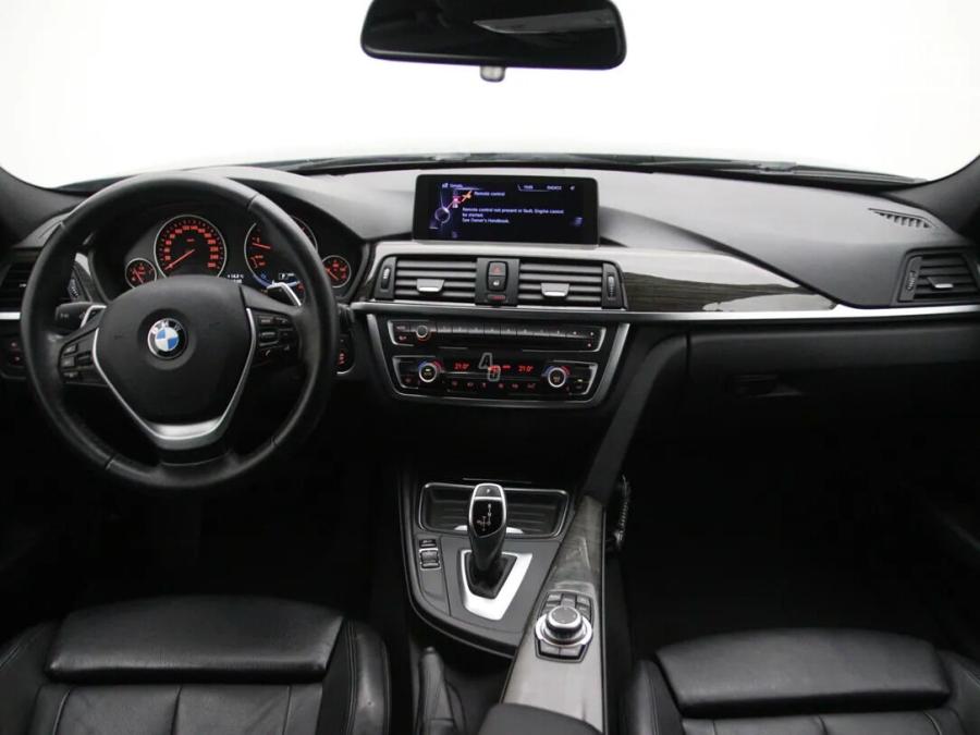 Black BMW 320 2014 in Vilnius, with an engine capacity of 2.00 L and mileage of 229 thousand km for 10899 €, photo 3 on AUTOMOTO.COM.LV