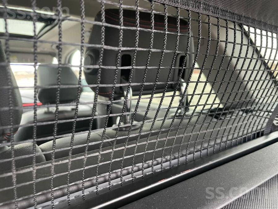 Black BMW 320 2014 in Riga, with an engine capacity of 2.00 L and mileage of 0 thousand km for 8599 €, photo 29 on AUTOMOTO.COM.LV