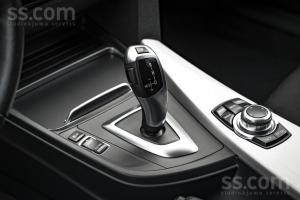 Black BMW 320 2014 in Riga, with an engine capacity of 2.00 L and mileage of 274 thousand km for 8250 €, photo 22 on AUTOMOTO.COM.LV