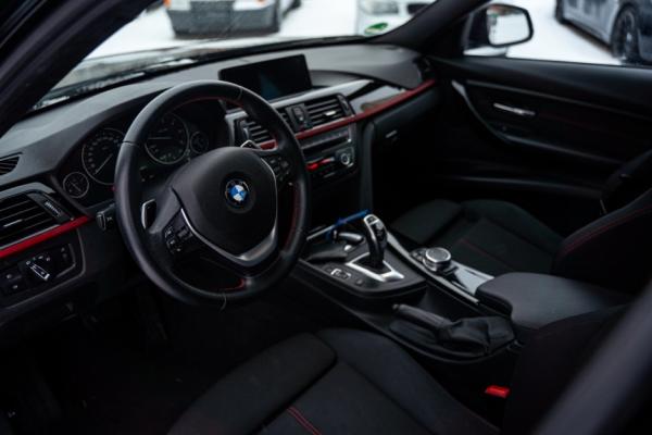Black BMW 320 2014 in Riga, with an engine capacity of 2.00 L and mileage of 314 thousand km for 9500 €, photo 8 on AUTOMOTO.COM.LV
