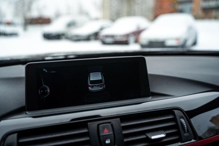 Black BMW 320 2014 in Riga, with an engine capacity of 2.00 L and mileage of 314 thousand km for 9500 €, photo 27 on AUTOMOTO.COM.LV
