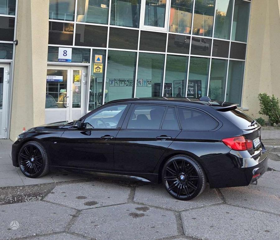 Black BMW 320 2014 in Elektrenai, with an engine capacity of 2.00 L and mileage of 267 thousand km for 8600 €, photo 14 on AUTOMOTO.COM.LV