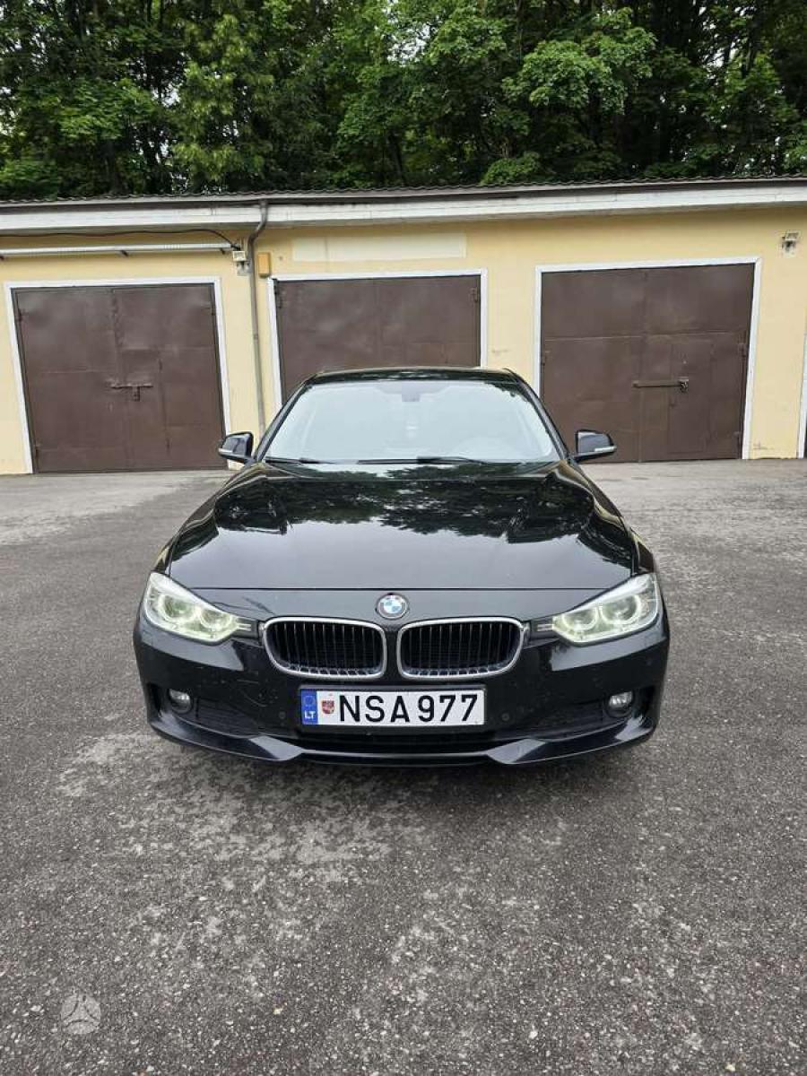 Melns BMW 320 2014 Viļņa, ar dzinēja tilpumu 2.00 L un nobraukumu 237 tūkst. km par 5800 €, foto 1 vietnē AUTOMOTO.COM.LV