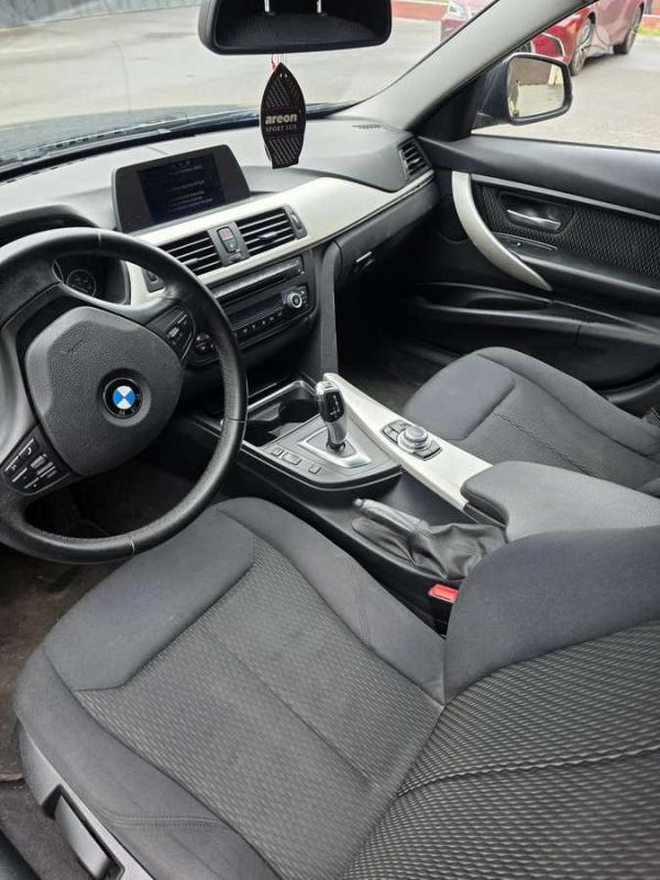 Black BMW 320 2014 in Vilnius, with an engine capacity of 2.00 L and mileage of 237 thousand km for 5800 €, photo 6 on AUTOMOTO.COM.LV