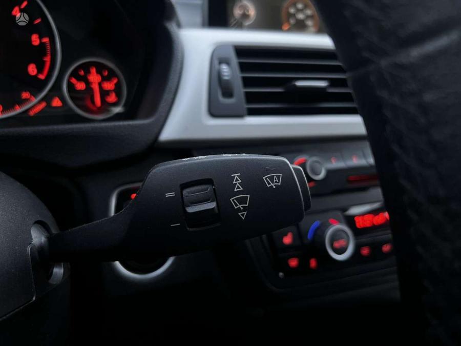 Melns BMW 320 2014 Utena, ar dzinēja tilpumu 2.00 L un nobraukumu 298 tūkst. km par 7700 €, foto 39 vietnē AUTOMOTO.COM.LV