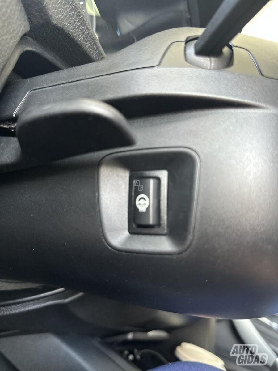 Melns BMW 320 2014 Šalčininkai, ar dzinēja tilpumu 2.00 L un nobraukumu 410 tūkst. km par 7500 €, foto 6 vietnē AUTOMOTO.COM.LV