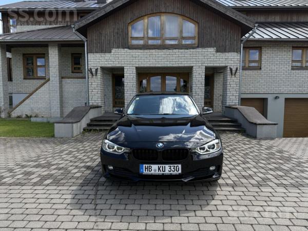 Melns BMW 320 2014 Cēsis, ar dzinēja tilpumu 2.00 L un nobraukumu 270 tūkst. km par 7950 €, foto 2 vietnē AUTOMOTO.COM.LV