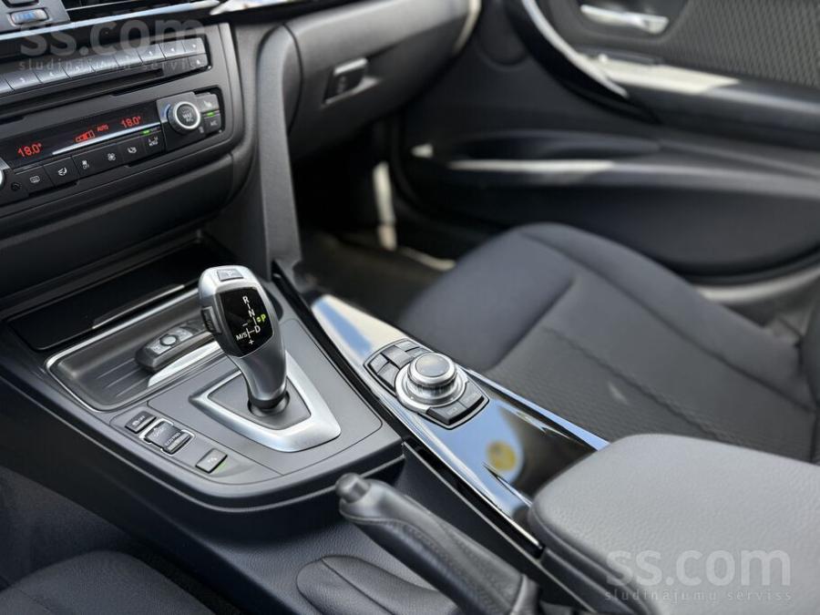 Melns BMW 320 2014 Cēsis, ar dzinēja tilpumu 2.00 L un nobraukumu 270 tūkst. km par 7950 €, foto 14 vietnē AUTOMOTO.COM.LV