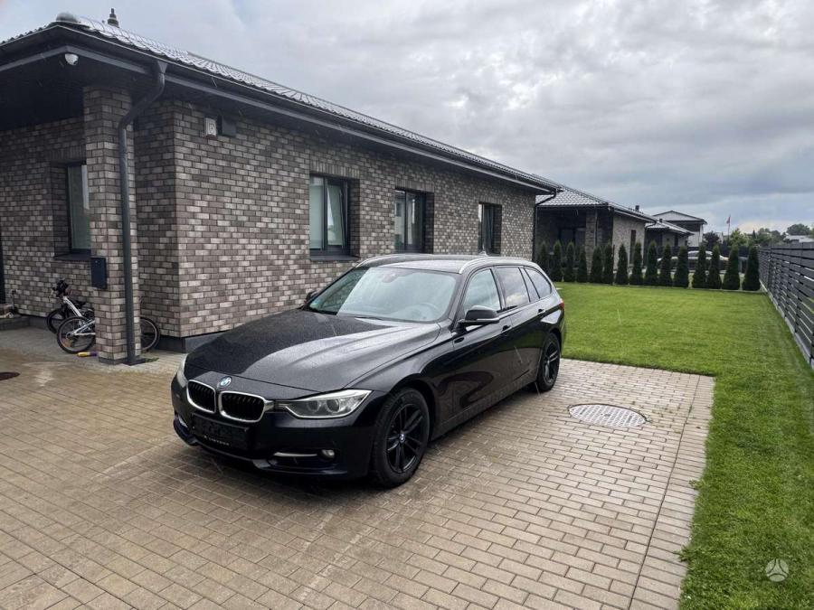 Melns BMW 320 2014 Kauņa, ar dzinēja tilpumu 2.00 L un nobraukumu 269 tūkst. km par 6999 €, foto 1 vietnē AUTOMOTO.COM.LV