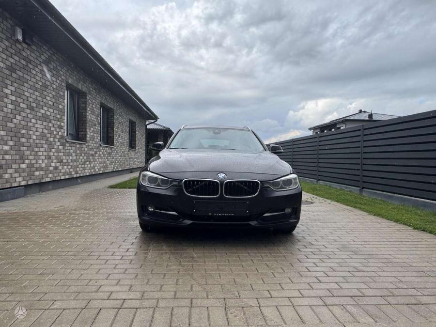 Melns BMW 320 2014 Kauņa, ar dzinēja tilpumu 2.00 L un nobraukumu 269 tūkst. km par 6999 €, foto 4 vietnē AUTOMOTO.COM.LV