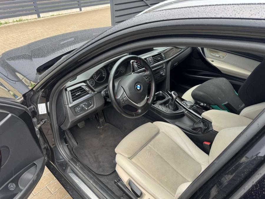 Melns BMW 320 2014 Kauņa, ar dzinēja tilpumu 2.00 L un nobraukumu 269 tūkst. km par 6999 €, foto 10 vietnē AUTOMOTO.COM.LV