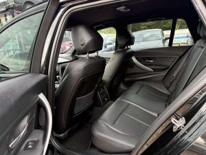 Black BMW 320 2014 in Ukmerge, with an engine capacity of 2.00 L and mileage of 290 thousand km for 7150 €, photo 13 on AUTOMOTO.COM.LV