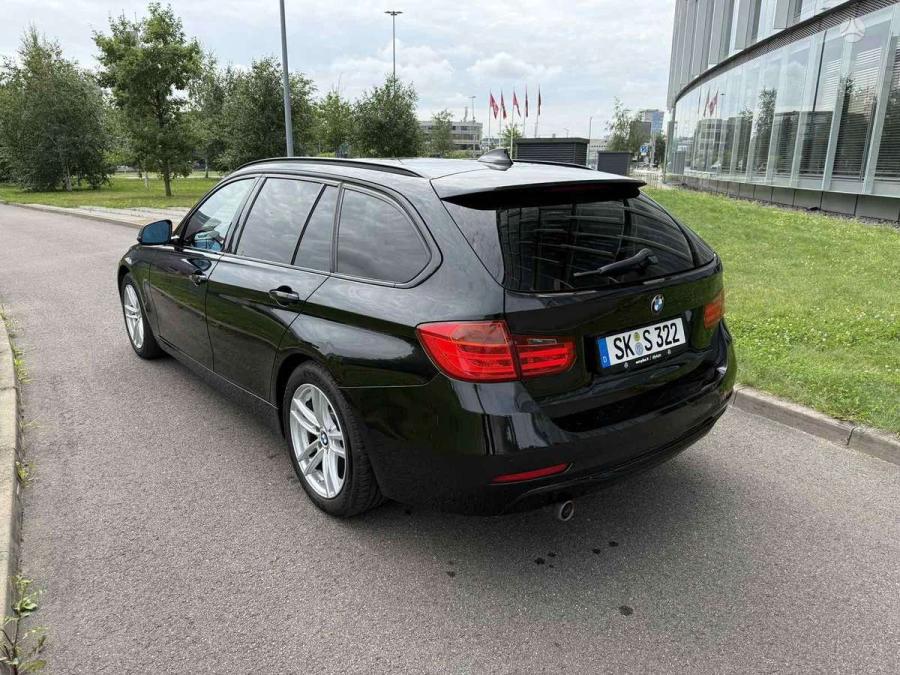 Black BMW 320 2014 in Vilnius, with an engine capacity of 2.00 L and mileage of 275 thousand km for 7250 €, photo 4 on AUTOMOTO.COM.LV