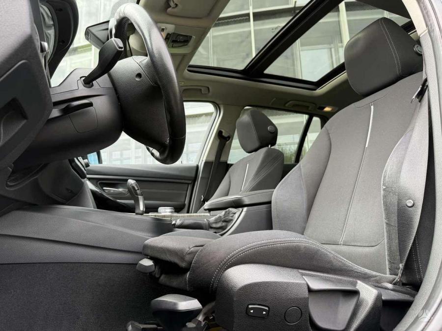 Black BMW 320 2014 in Vilnius, with an engine capacity of 2.00 L and mileage of 275 thousand km for 7250 €, photo 22 on AUTOMOTO.COM.LV
