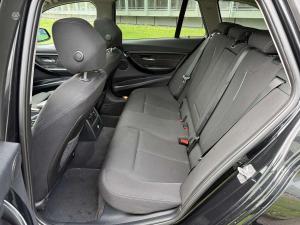 Black BMW 320 2014 in Vilnius, with an engine capacity of 2.00 L and mileage of 275 thousand km for 7250 €, photo 23 on AUTOMOTO.COM.LV