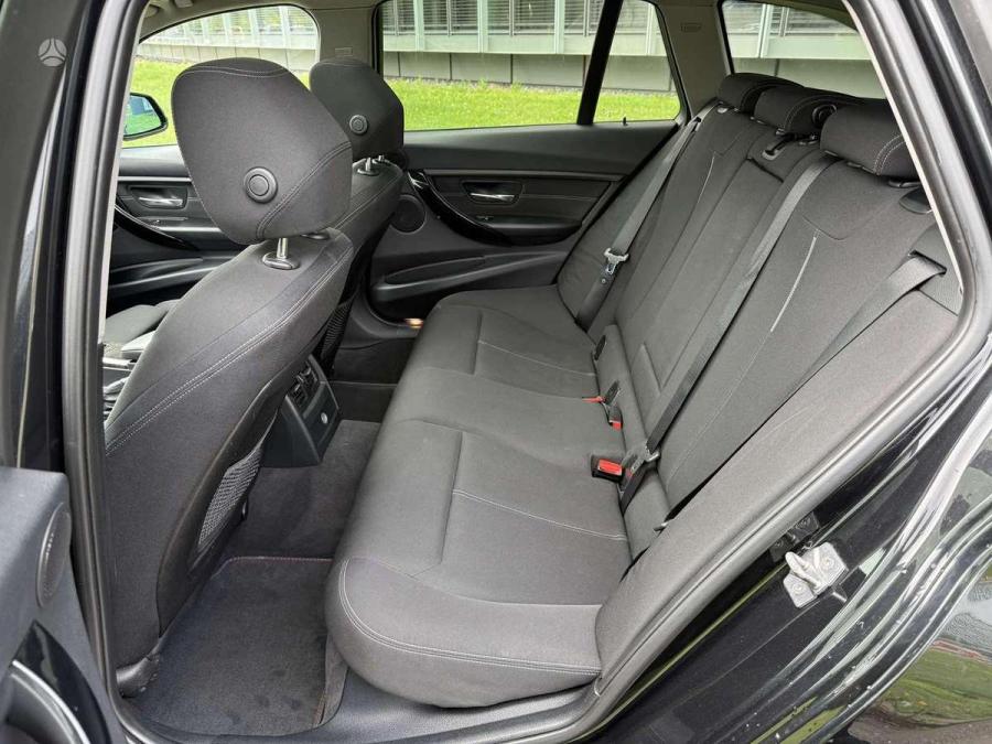 Black BMW 320 2014 in Vilnius, with an engine capacity of 2.00 L and mileage of 275 thousand km for 7250 €, photo 23 on AUTOMOTO.COM.LV