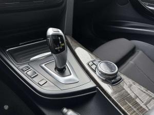Black BMW 320 2014 in Vilnius, with an engine capacity of 2.00 L and mileage of 275 thousand km for 7250 €, photo 28 on AUTOMOTO.COM.LV