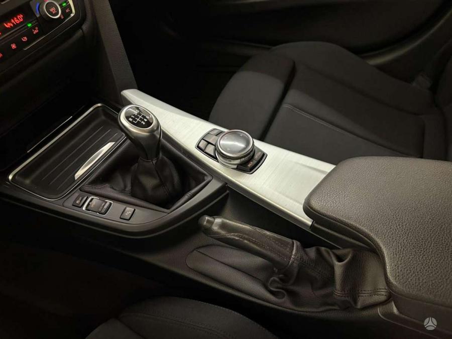 Black BMW 320 2014 in Marijampole, with an engine capacity of 2.00 L and mileage of 302 thousand km for 6450 €, photo 10 on AUTOMOTO.COM.LV