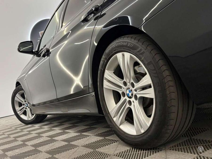Black BMW 320 2014 in Marijampole, with an engine capacity of 2.00 L and mileage of 302 thousand km for 6450 €, photo 22 on AUTOMOTO.COM.LV