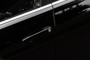 Black BMW 320 2014 in Jelgava, with an engine capacity of 2.00 L and mileage of 251 thousand km for 8200 €, photo 9 on AUTOMOTO.COM.LV