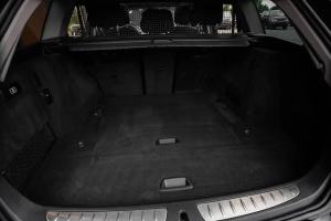 Black BMW 320 2014 in Jelgava, with an engine capacity of 2.00 L and mileage of 251 thousand km for 8200 €, photo 17 on AUTOMOTO.COM.LV