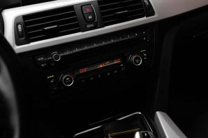 Black BMW 320 2014 in Jelgava, with an engine capacity of 2.00 L and mileage of 251 thousand km for 8200 €, photo 24 on AUTOMOTO.COM.LV
