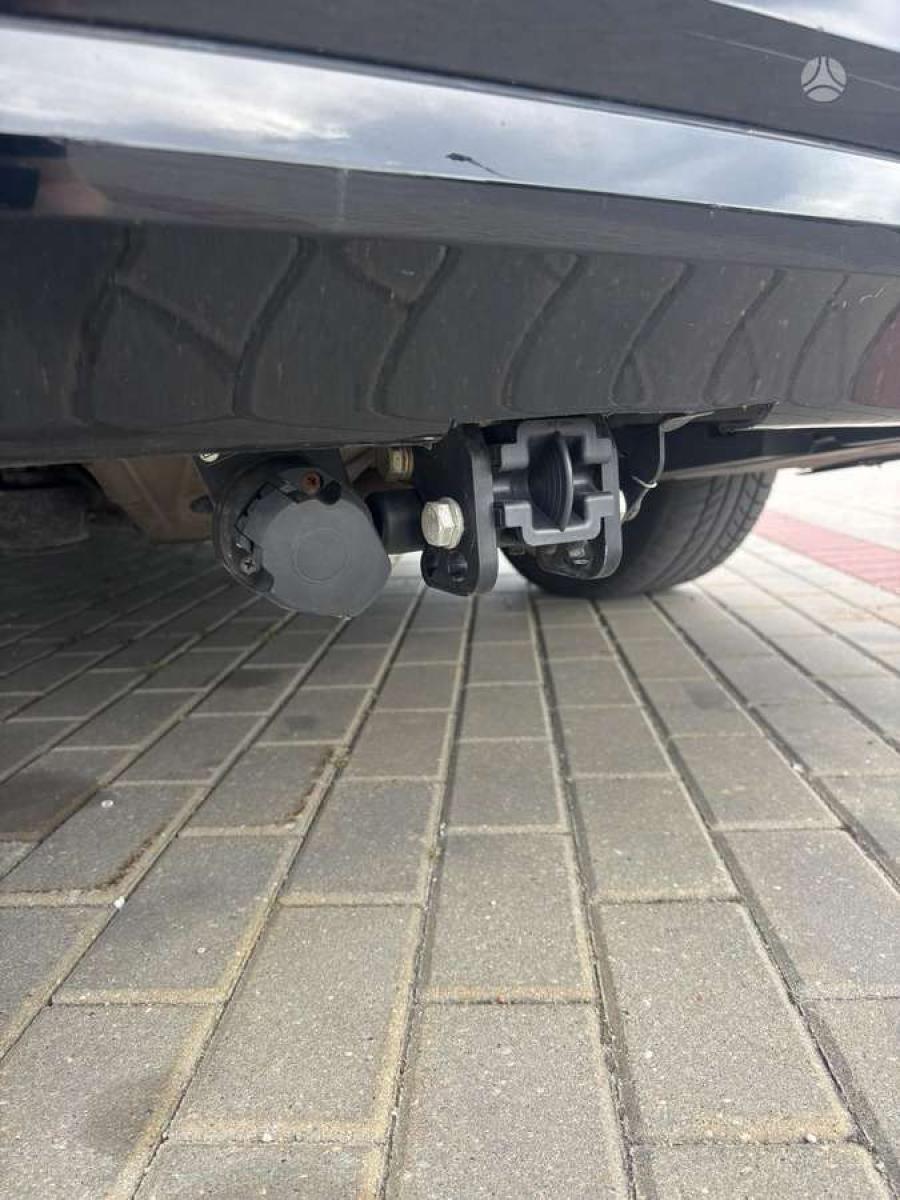 Black BMW 320 2014 in Kaunas, with an engine capacity of 2.00 L and mileage of 319 thousand km for 7350 €, photo 11 on AUTOMOTO.COM.LV