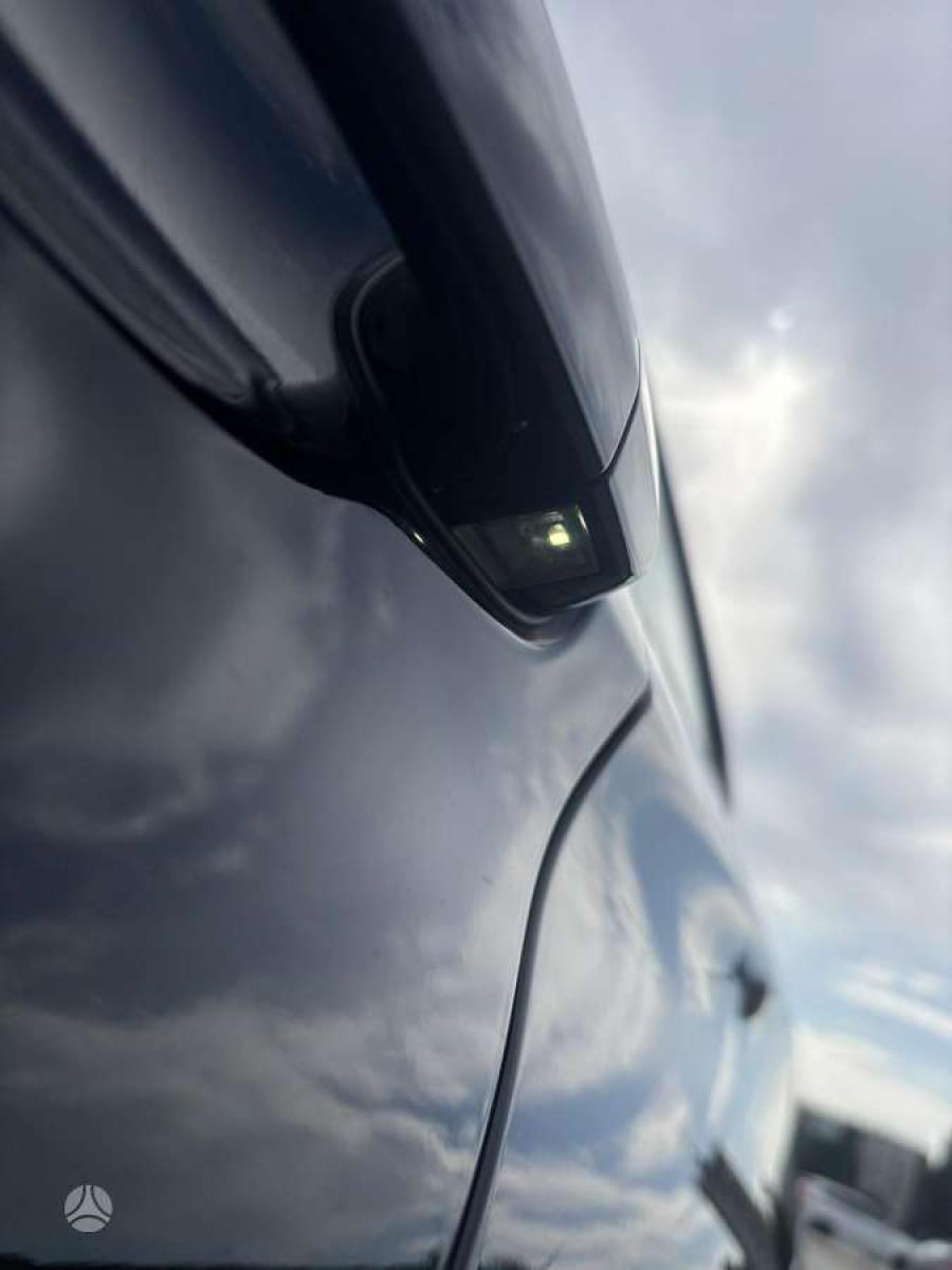 Black BMW 320 2014 in Kaunas, with an engine capacity of 2.00 L and mileage of 319 thousand km for 7350 €, photo 13 on AUTOMOTO.COM.LV