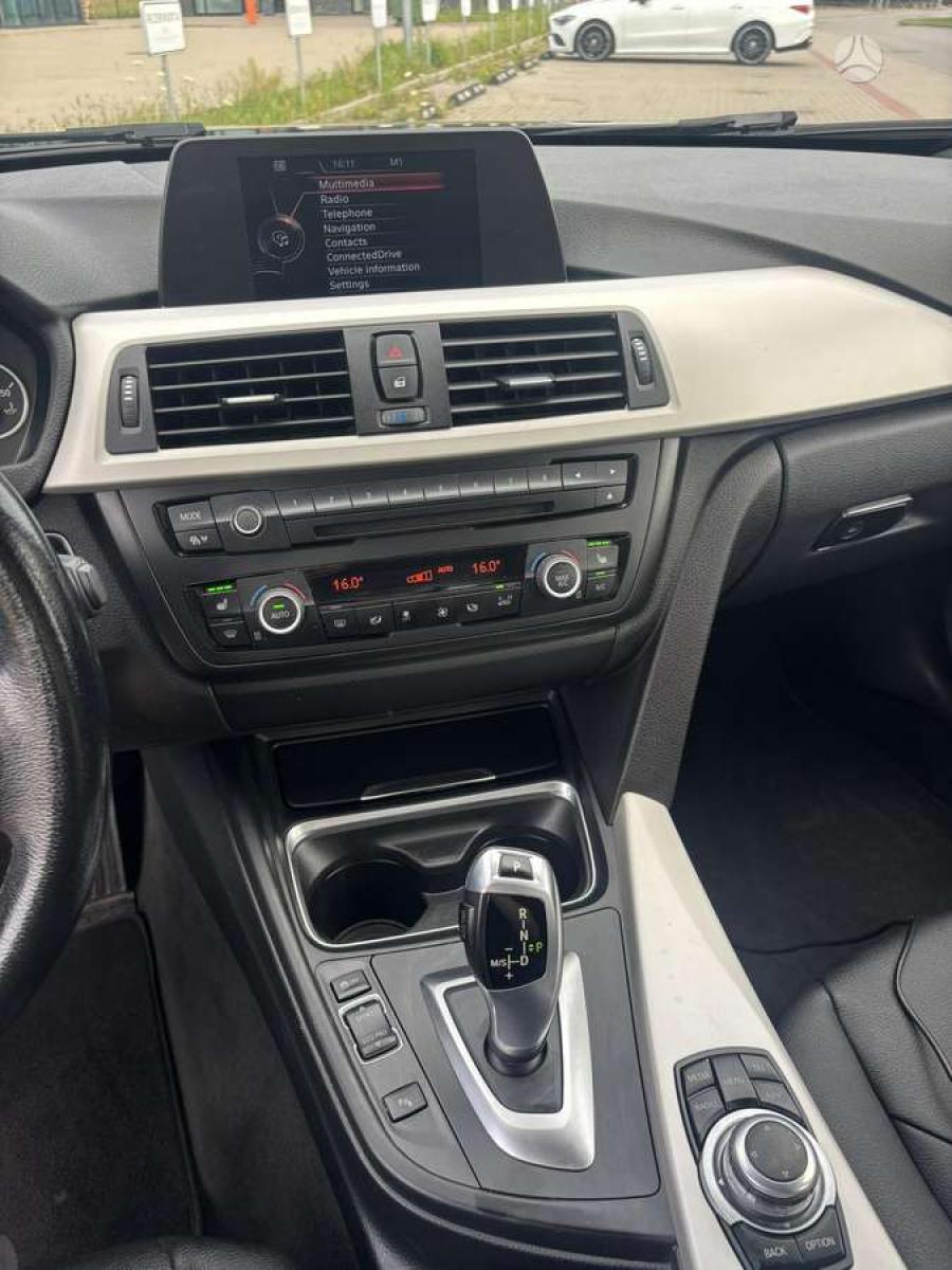 Black BMW 320 2014 in Kaunas, with an engine capacity of 2.00 L and mileage of 319 thousand km for 7350 €, photo 17 on AUTOMOTO.COM.LV