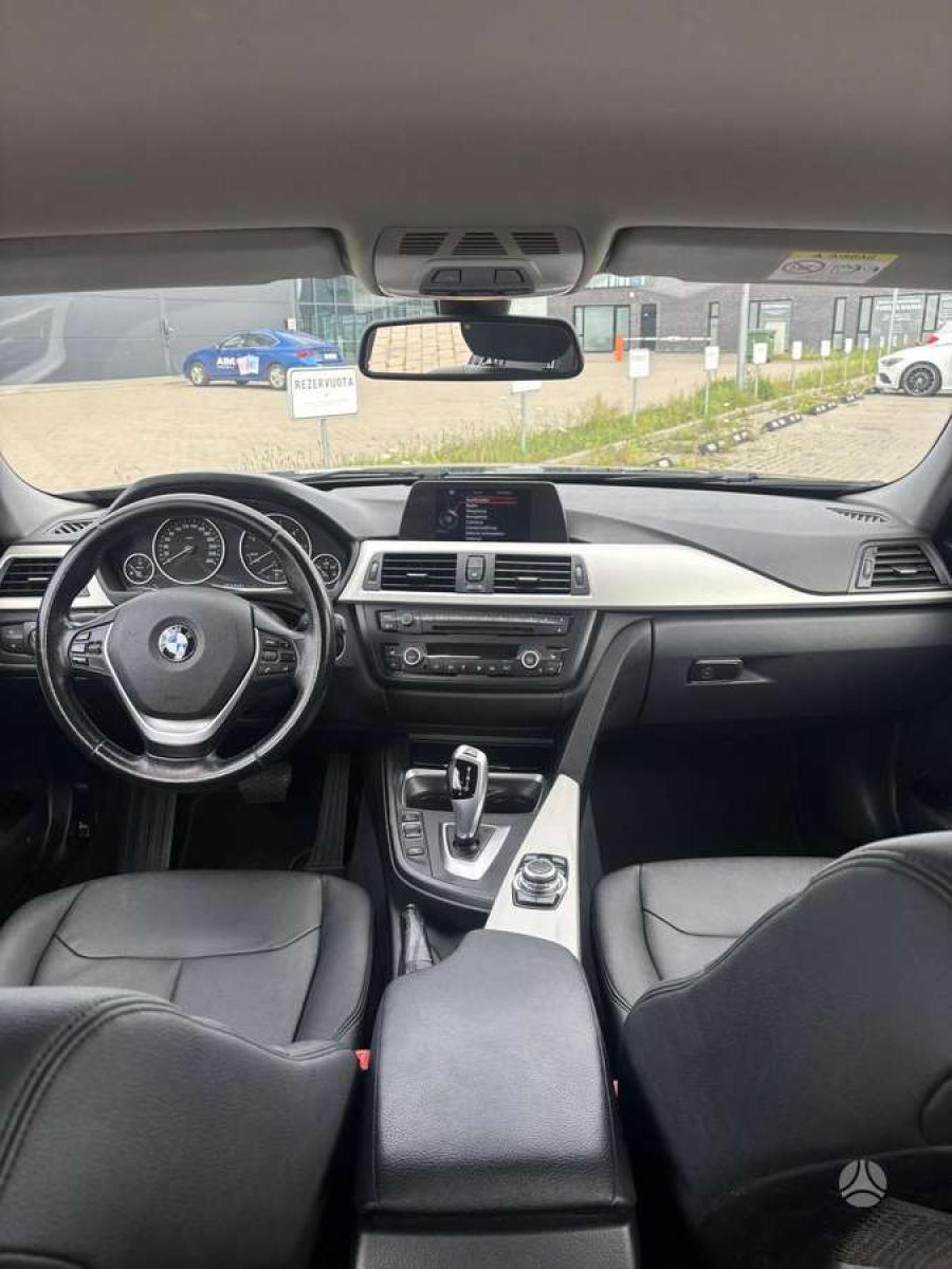 Black BMW 320 2014 in Kaunas, with an engine capacity of 2.00 L and mileage of 319 thousand km for 7350 €, photo 18 on AUTOMOTO.COM.LV