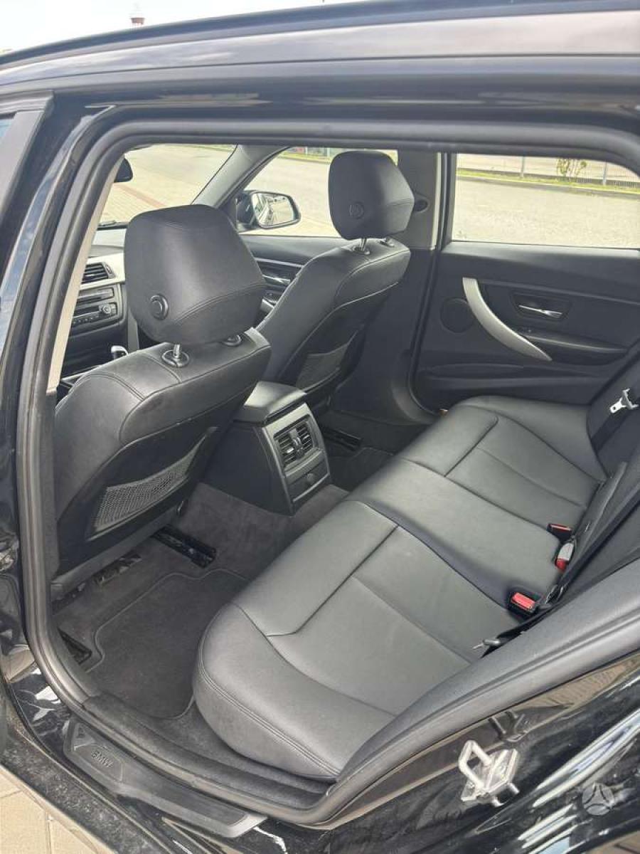 Black BMW 320 2014 in Kaunas, with an engine capacity of 2.00 L and mileage of 319 thousand km for 7350 €, photo 19 on AUTOMOTO.COM.LV